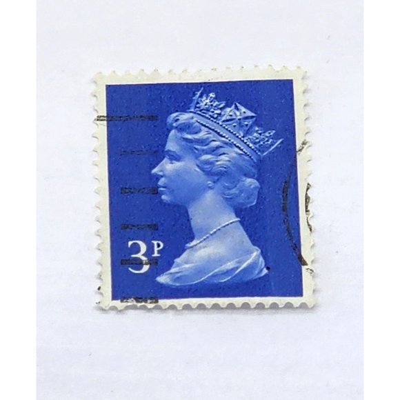 Queen Elizabeth | Other | Rare Vintage Queen Elizabeth Blue 3p ...